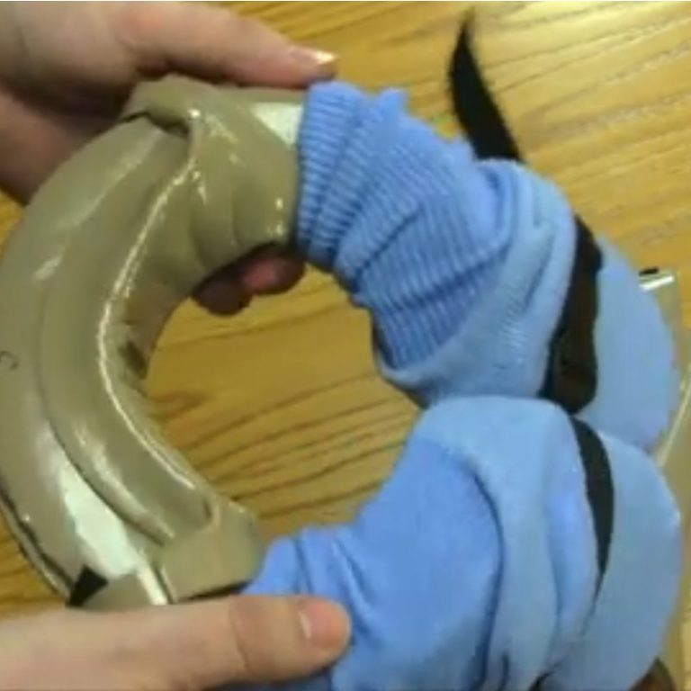 Head Support Collar Size Reducer Improves Fit & Comfort